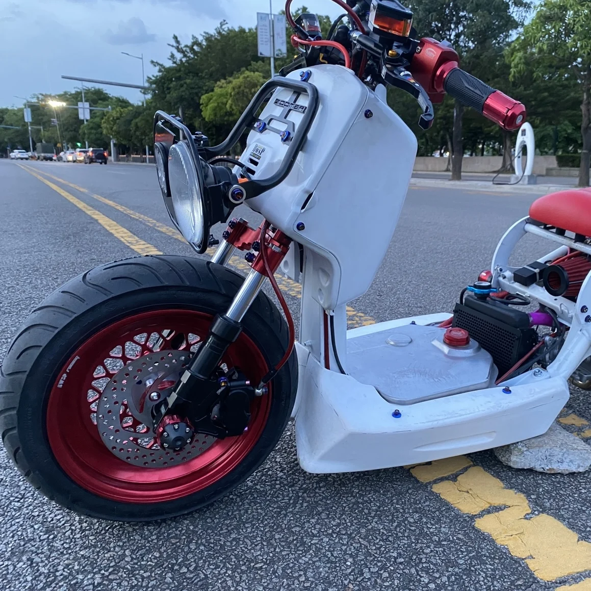 Red Honda Ruckus Modified