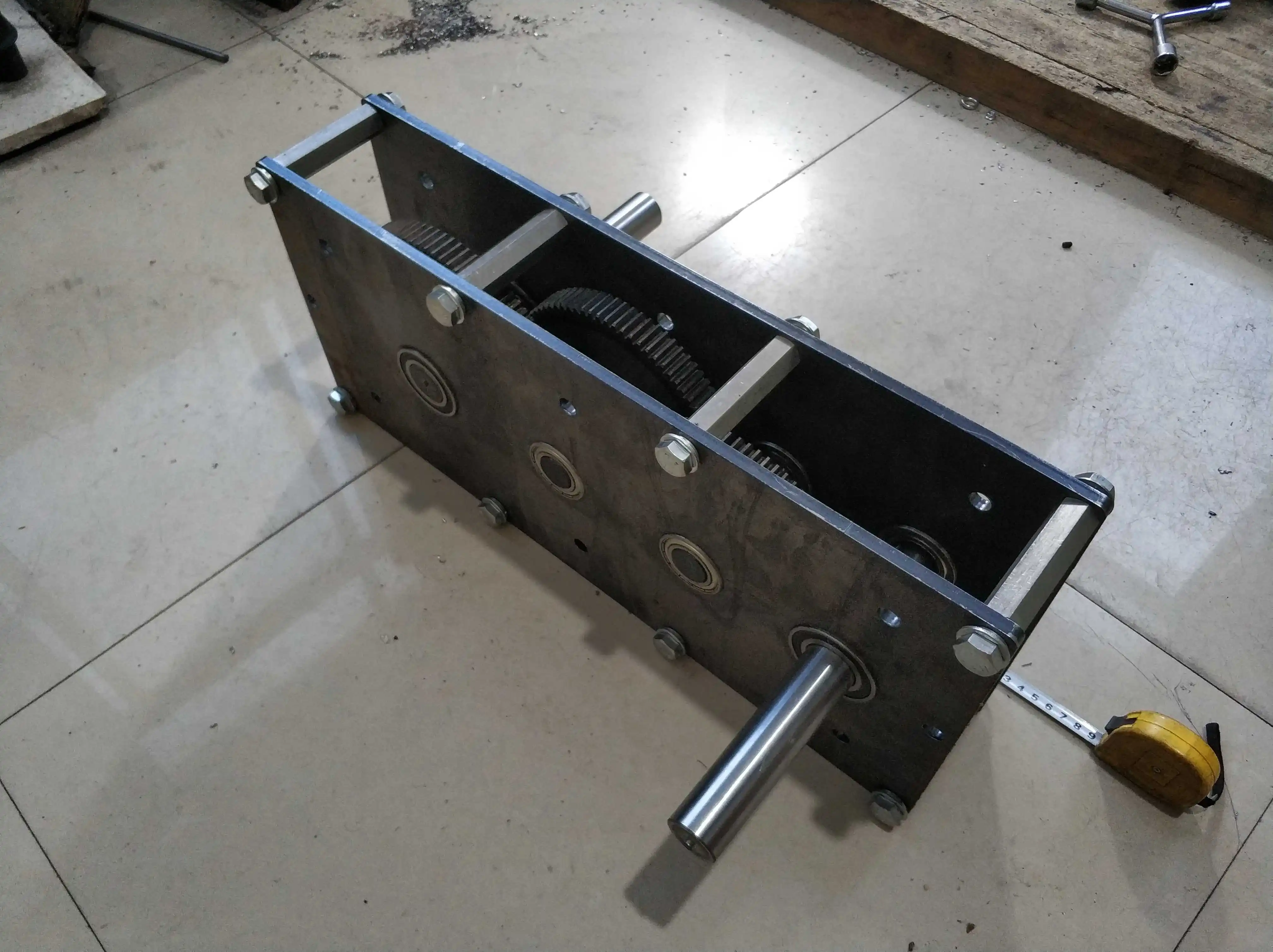 20KW-hydraulic-hand-crank-box-foot-speed-increase-gearbox-metal ...