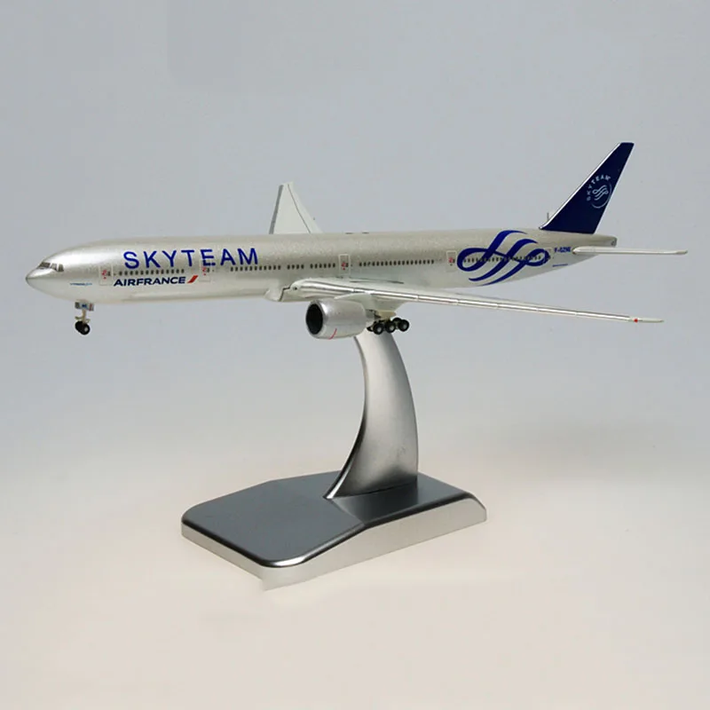 Diecast-1-500-Scale-Boeing-777-300ER-Simulation-Alloy-Aircraft-Model ...