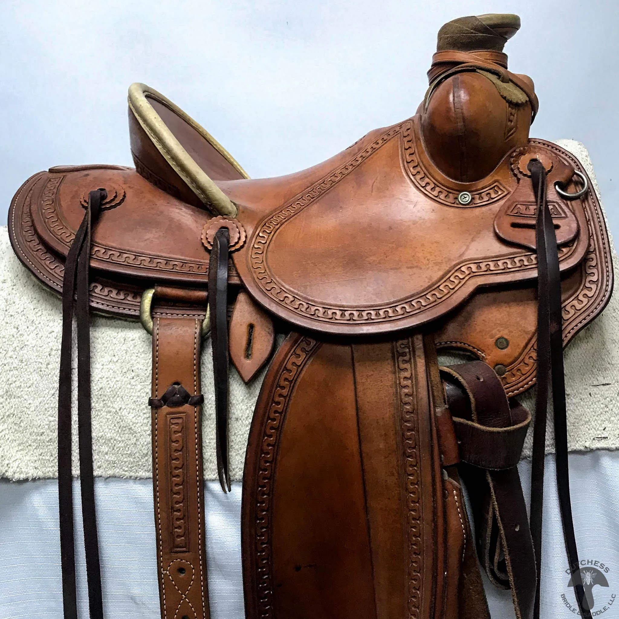 Western-Horse-Saddle-Tack-Set-Leather-Seat-Tree-OEM-Customized-Style ...