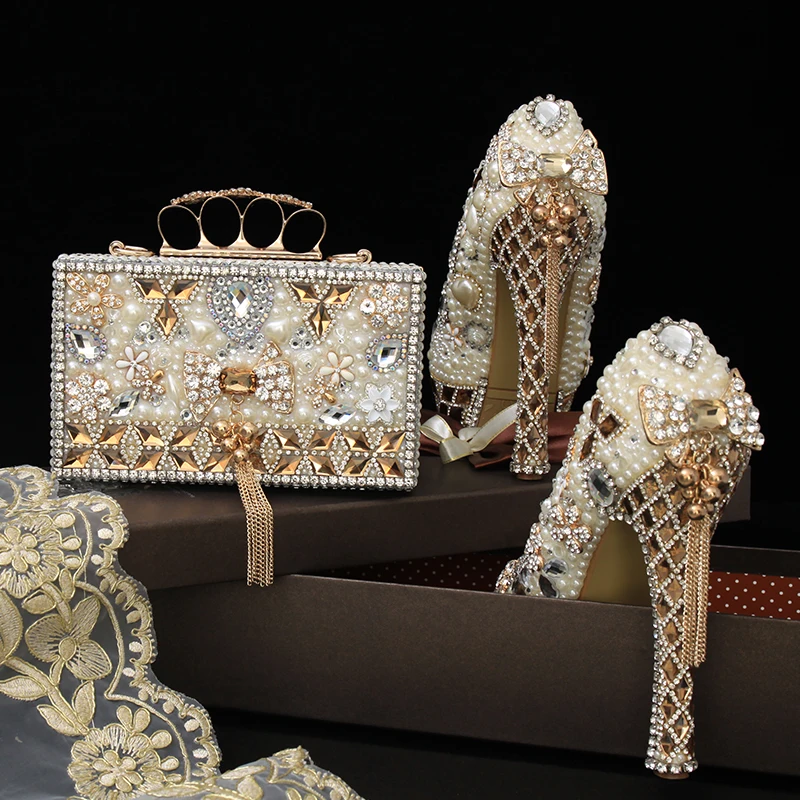 Chaussures-de-mariage-en-perles-beiges-de-luxe-avec-sacs-assortis ...