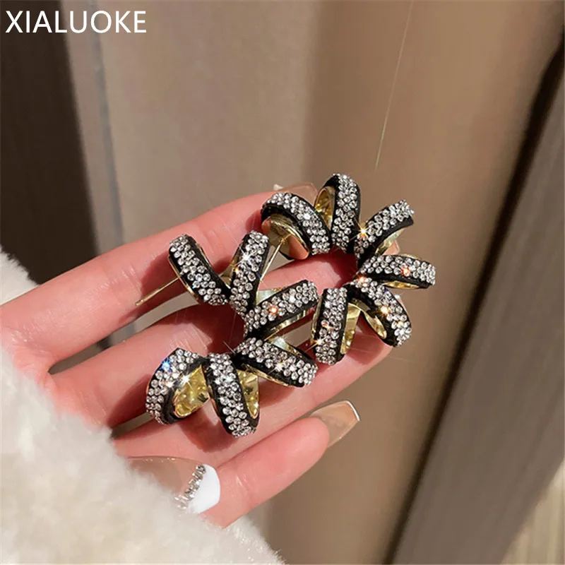 Xialuoke European American Fashion Geometry Around C Shape Crystal ...
