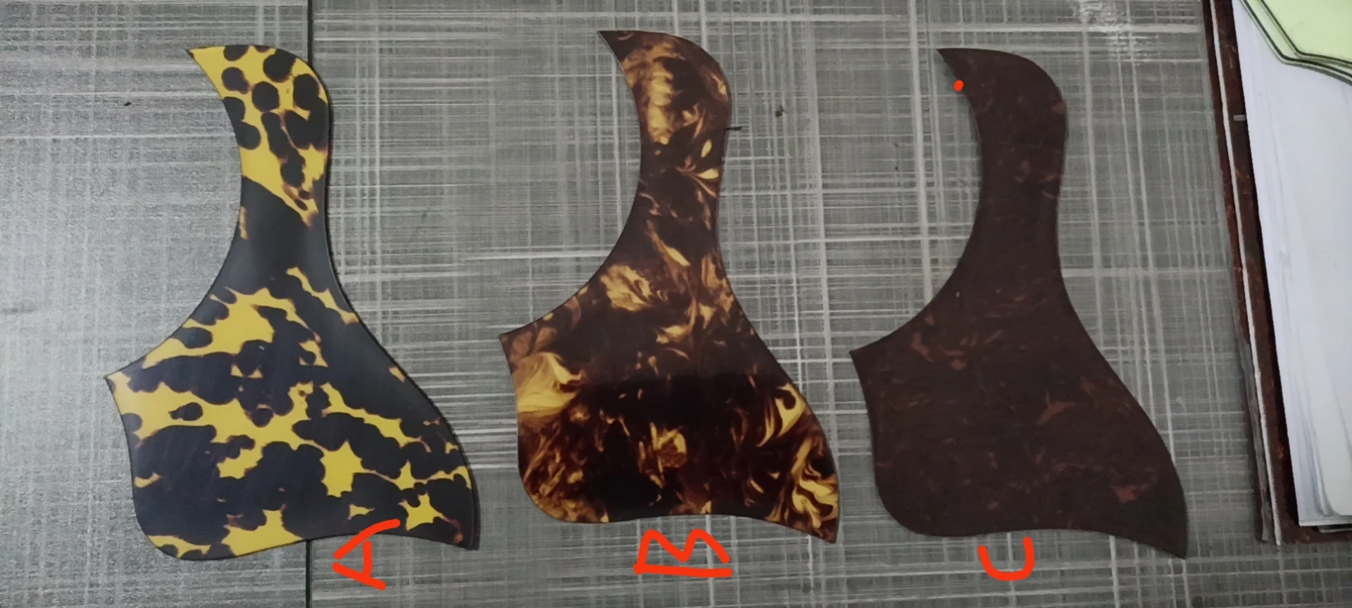 free shipping new tiger design 2mm thickness celluloid inlays Pick ...