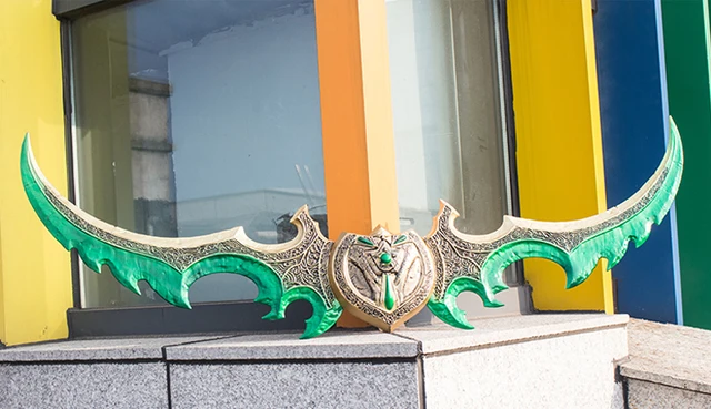 Warglaive Replica