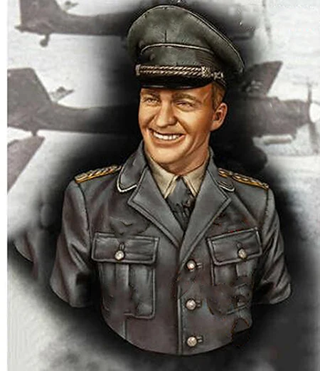 New Unassembled 1/ 10 Hans Ulrich Rudel pilot Bust Resin Kit DIY Toys ...