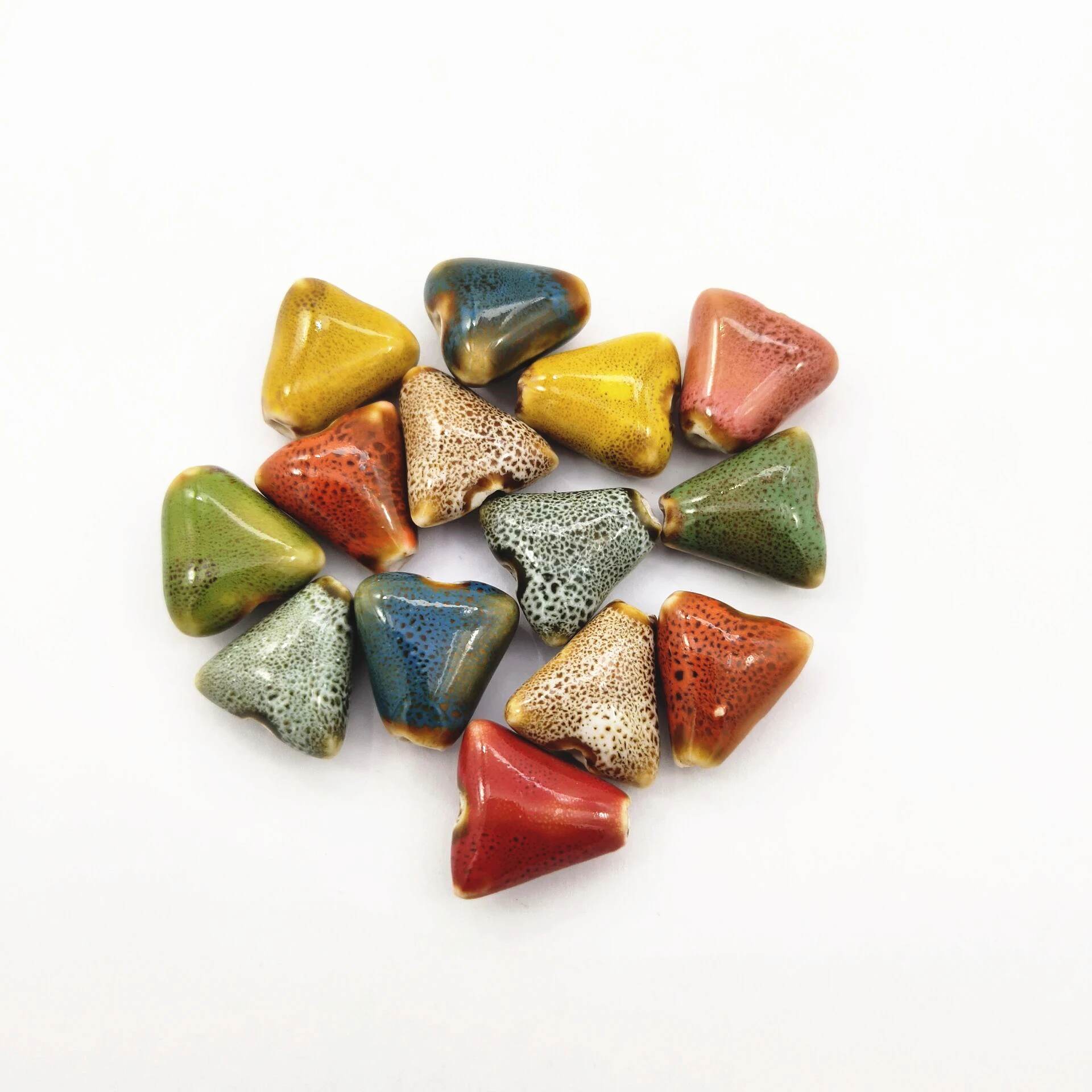20-Pcs-Lot-16mm-Triangle-Ceramic-Beads-DIY-Porcelain-Loose-Beads-For-Necklace-Bracelet-Jewelry.jpg