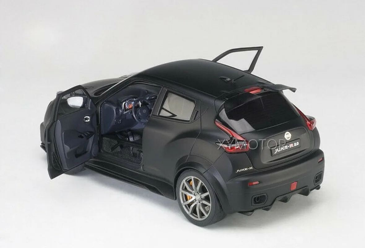 Nissan Juke R White