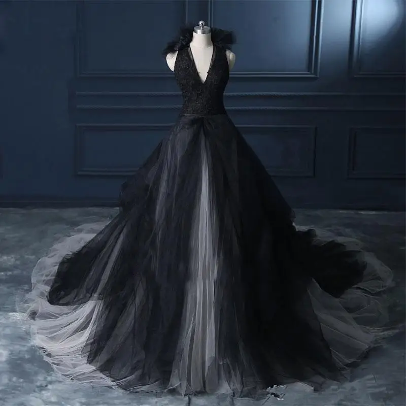 Robe-de-mari-e-en-Tulle-noir-et-blanc-Vintage-gothique-dos-nu-longue-sans-manches.jpg