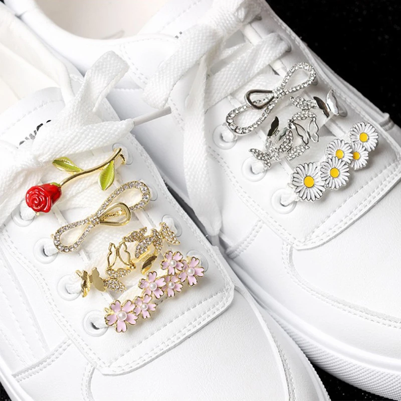 Fashion Small White Shoes Flower Tide With Rhinestone Creative Couple ...