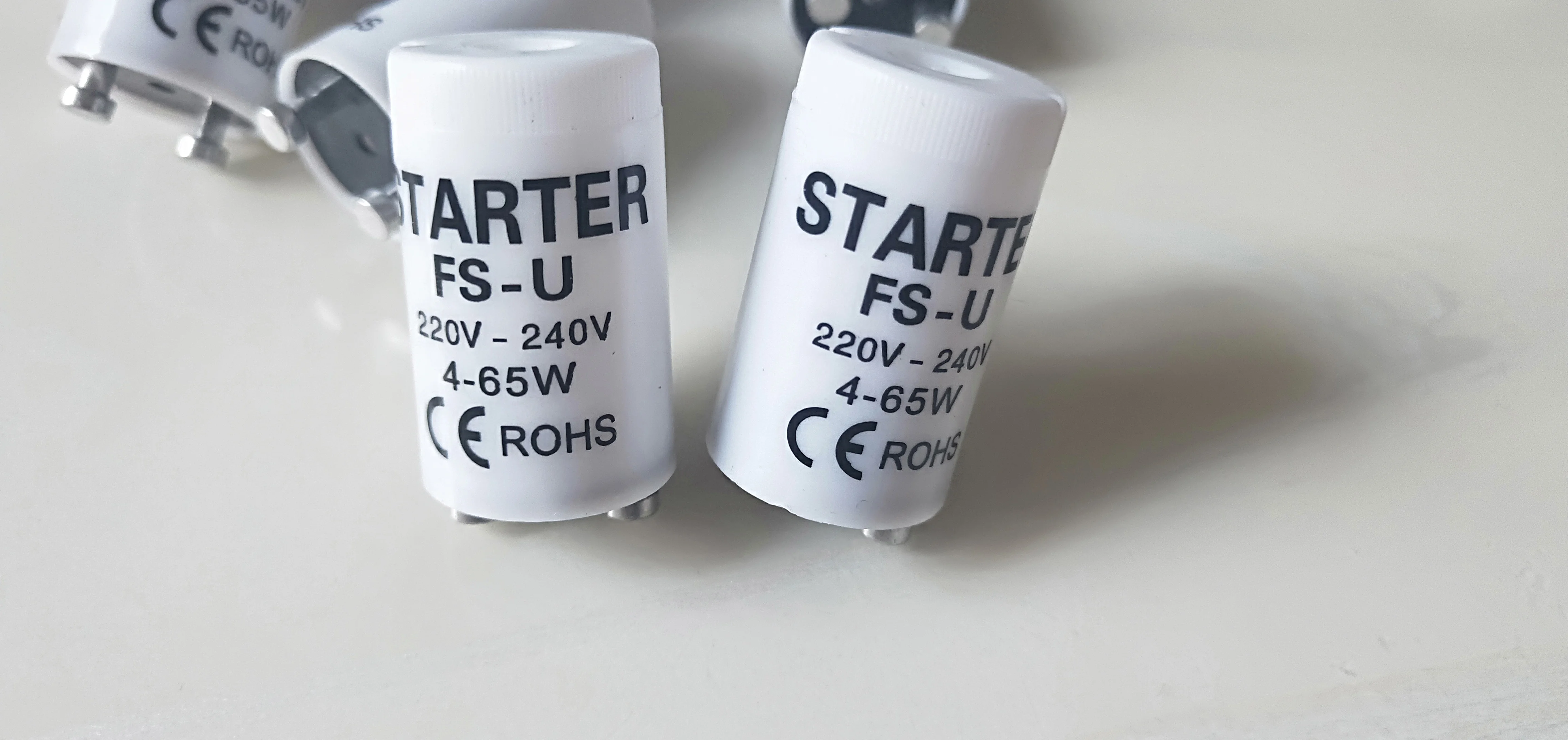 25 pçs/lote starter Fluorescente 4 65W 220V/240V tubo fluorescente ...