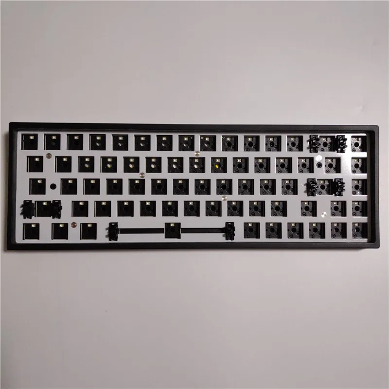 Black-Bluetooth-RGB-NJ68-KIT-Keydous-hot-swap-68-mechanical-keyboard.jpg
