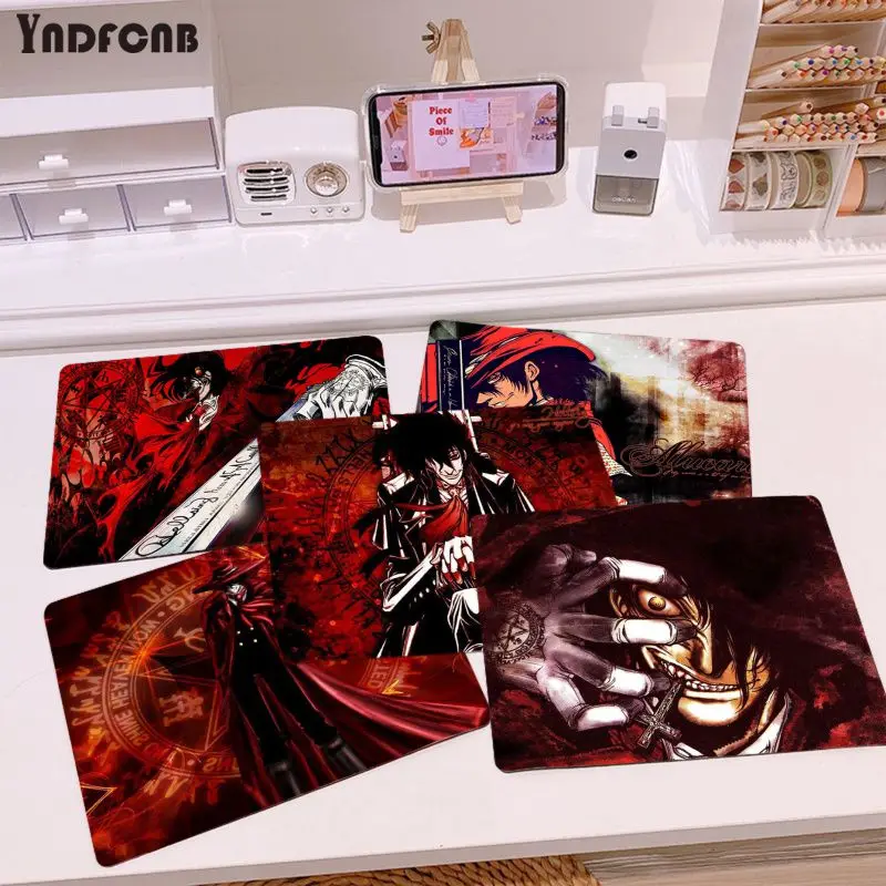 Venta-caliente-Anime-Hellsing-Alucard-teclado-Gaming-MousePads-m-s ...