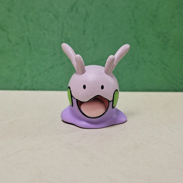 Goomy Figure