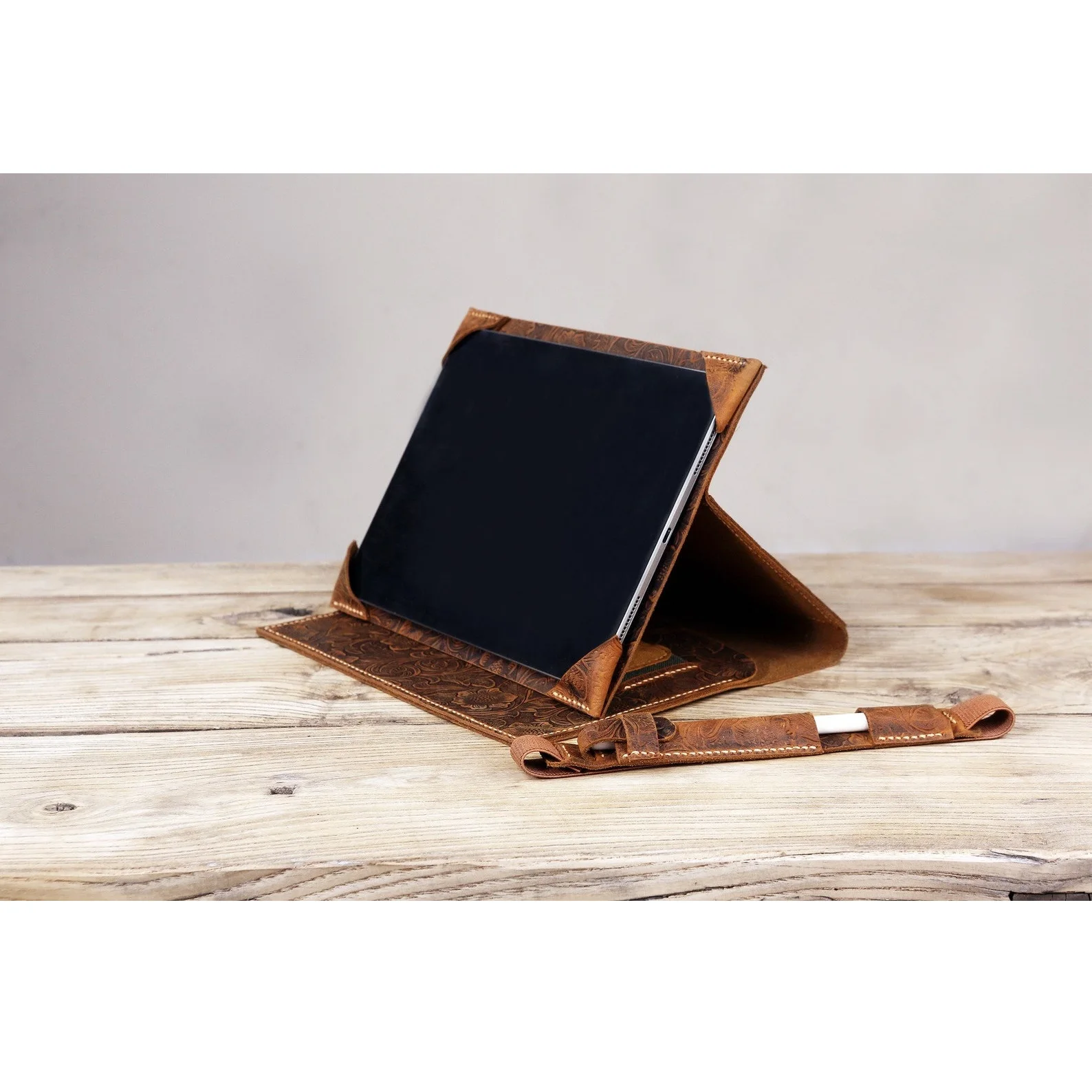 Personalized distressed leather Onyx Boox note nova 3 tablet case , all ...