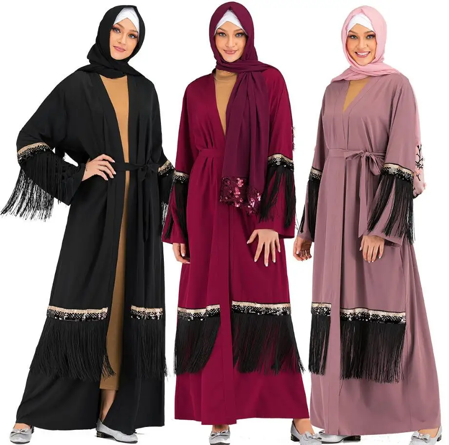 Qatari Women Clothing