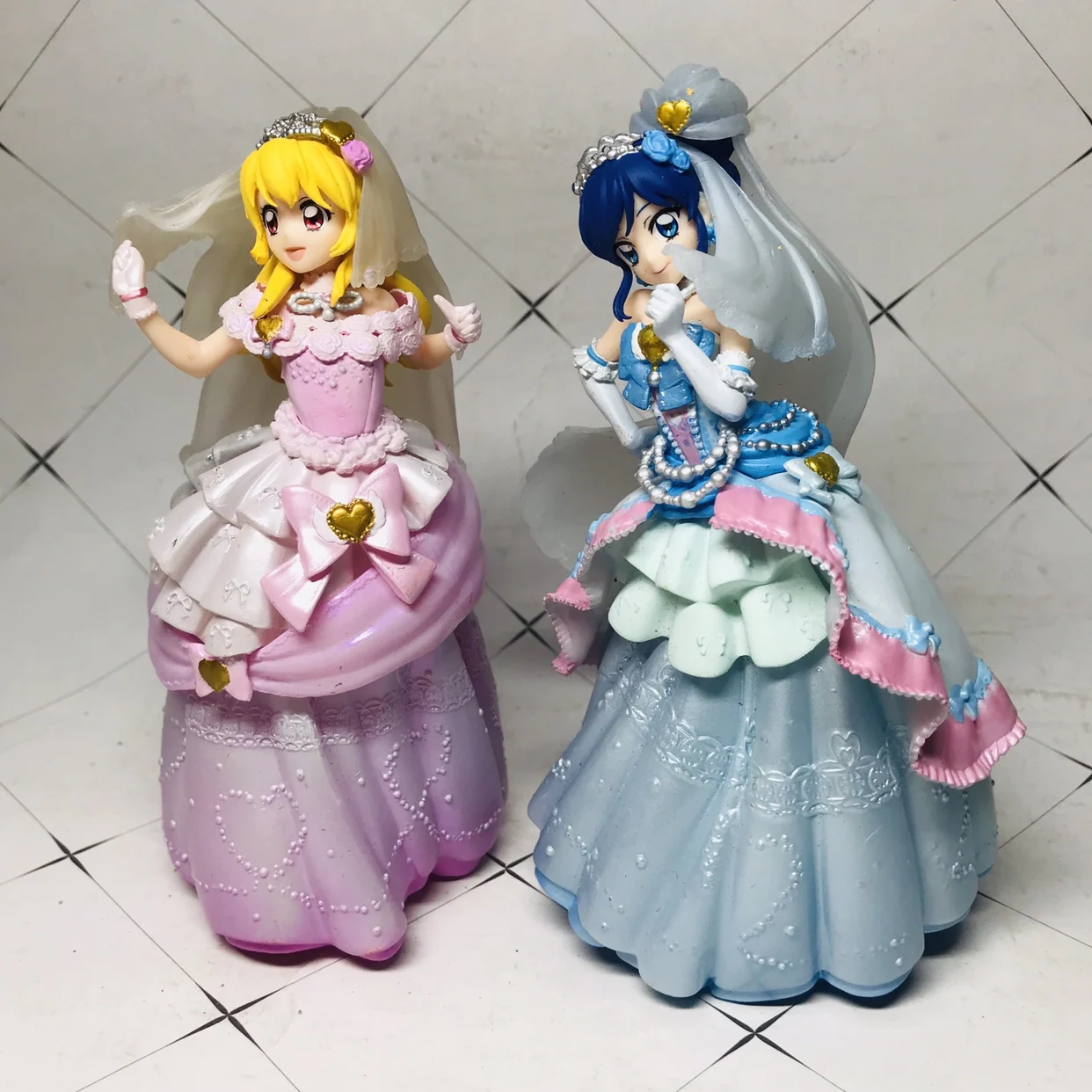 Bandai Genuine HG Aikatsu ! Wedding Dress Hoshimiya Ichigo Kiriya Aoi ...