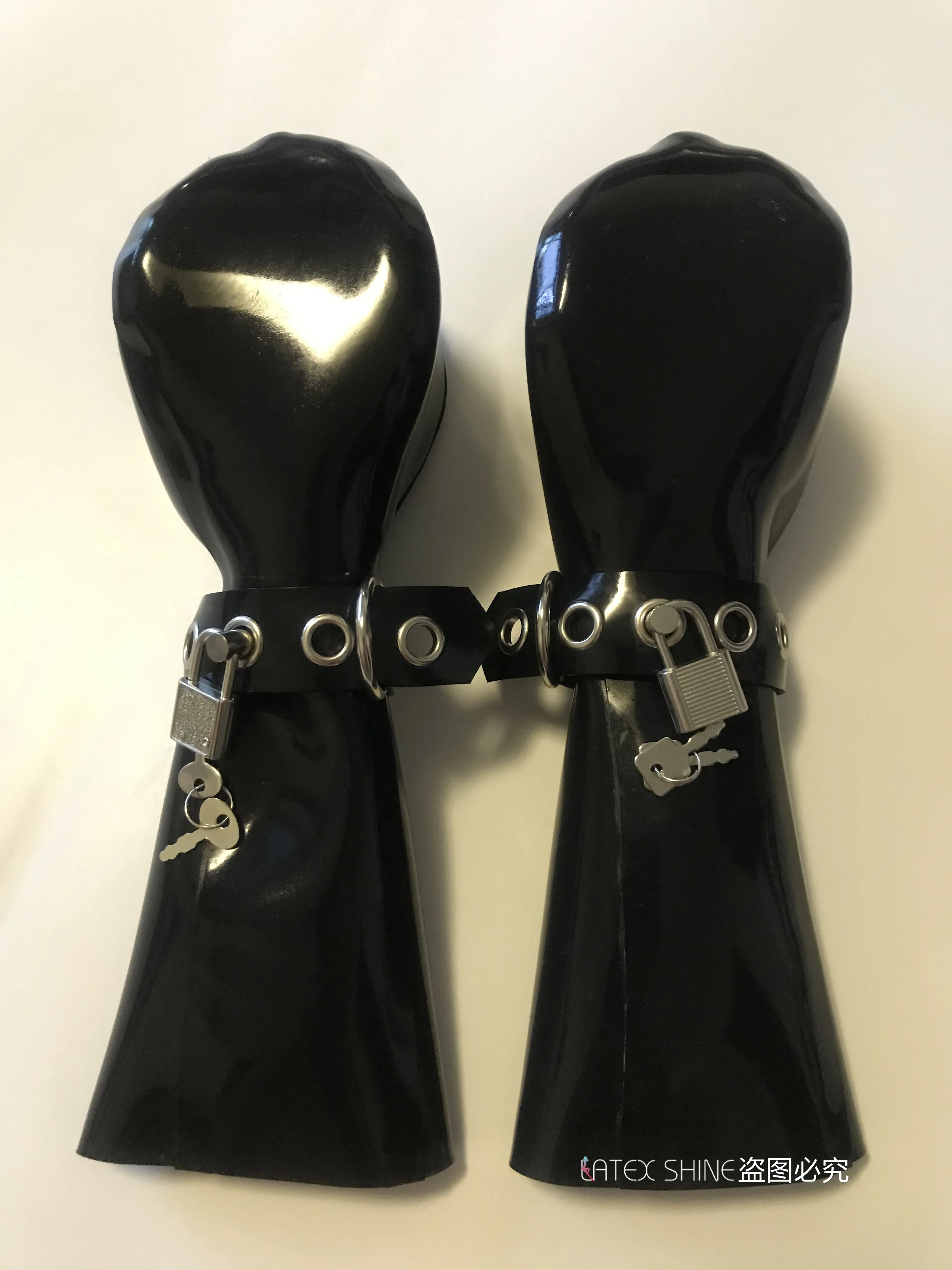 Handmade-Black-Latex-Fist-Mittens-Gloves-Thickness-1MM-with-Belt-and ...