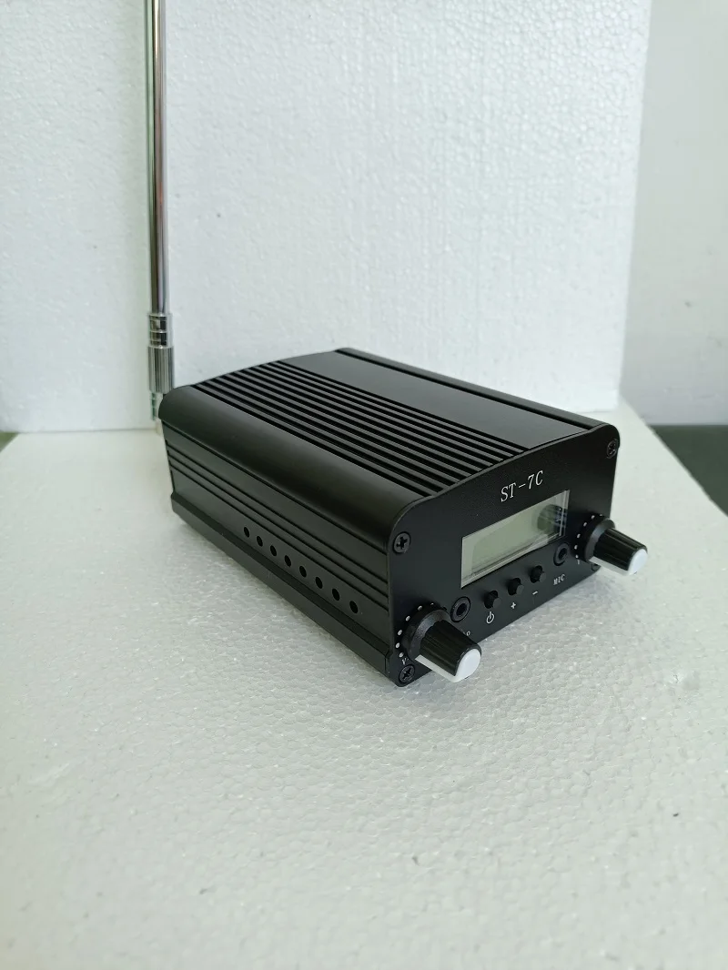 1W-7W-ST-7C-FM-Stereo-broadcast-radio-FM-transmitter-station.jpg
