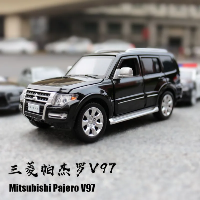 JACKIEKIM 1:32 Scale Mitsubishi Pajero Diecast Toy Car Model Doors ...