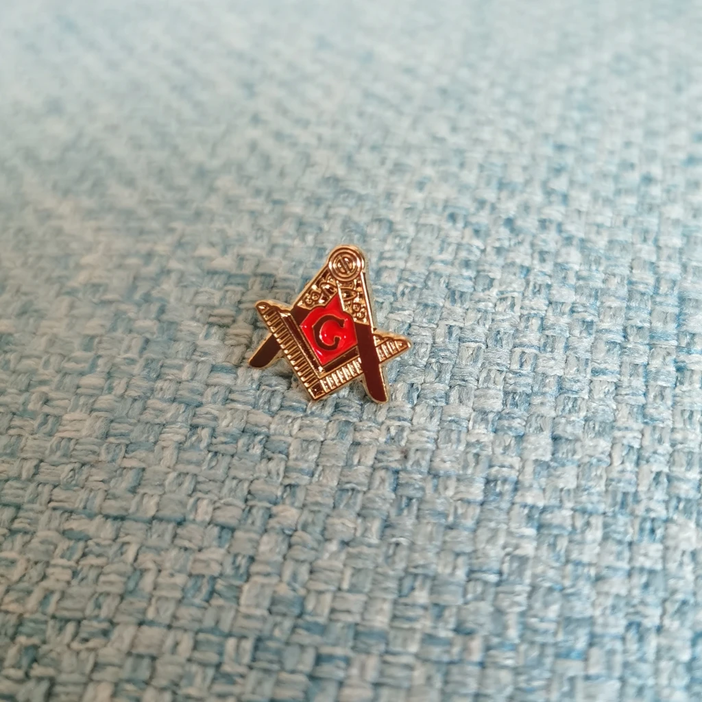 Retail 12mm Brass mason lodge masonic lapel pin square and compass ...