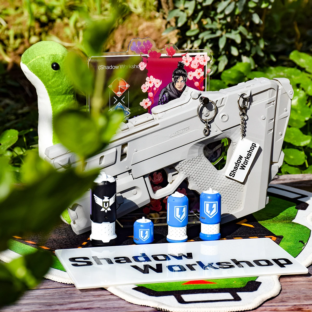 Apex-Legends-Phoenix-Kit-Shield-Battery-Shadow-Workshop-Game-Perimeter ...