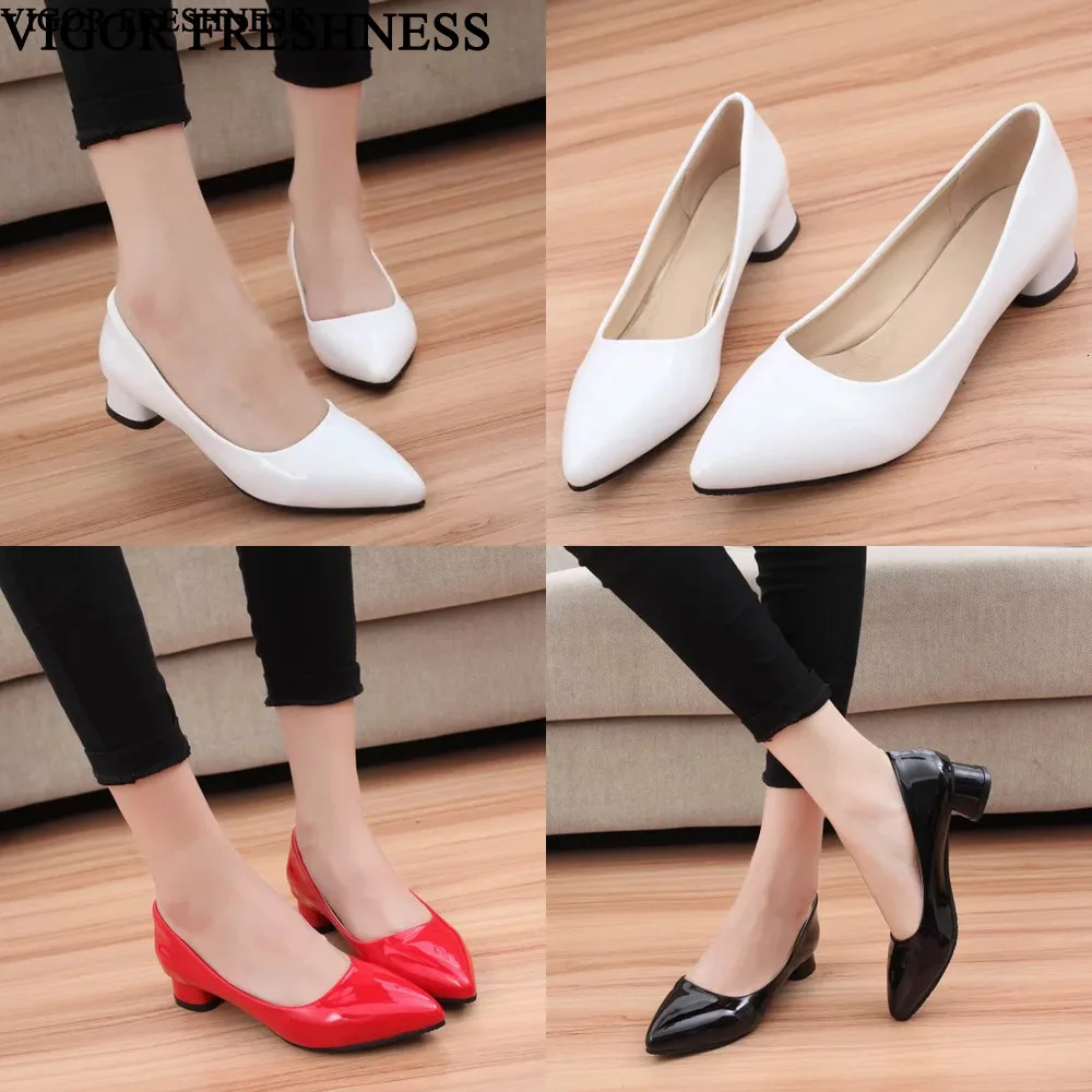 Venta > zapatos de mujer de vestir bajos > en stock