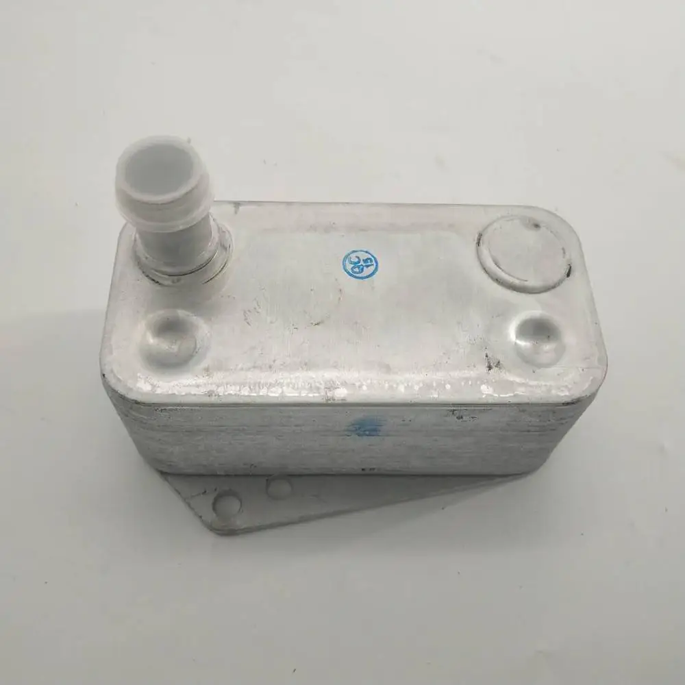 Enfriador de aceite de motor para BMW 318d 320d 520d OEM: 11427787698 ...