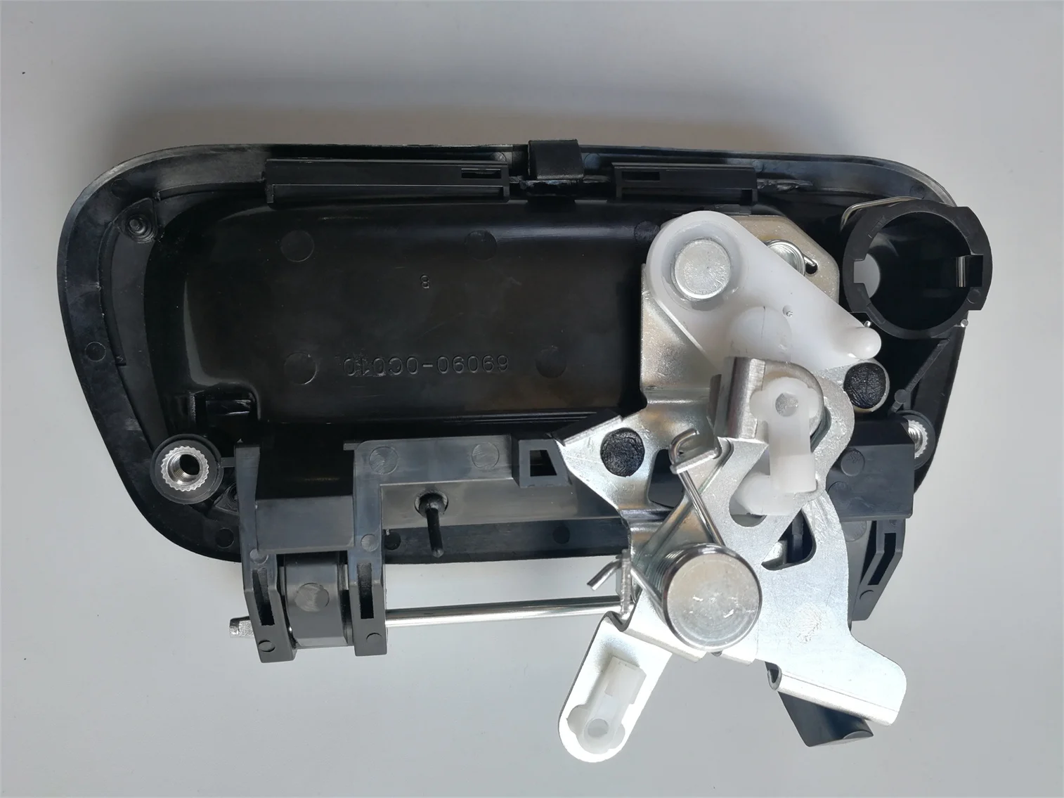 Car Auto Spare Parts Tailgate Door Handle for Toyota Tundra 2000-2006 ...