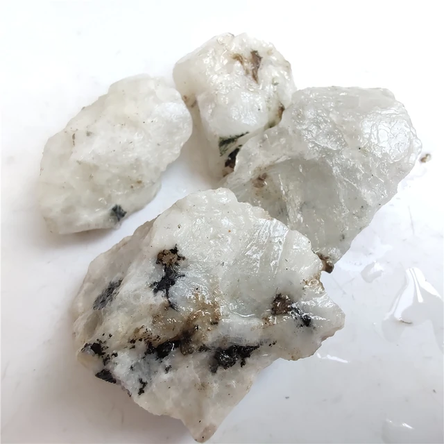 Green Moonstone Raw