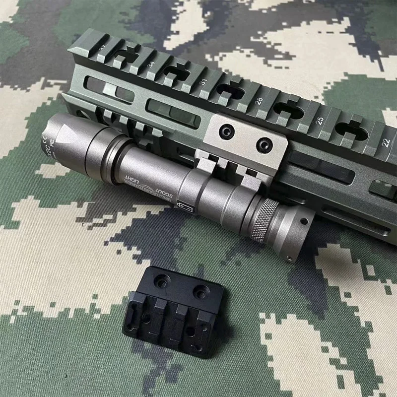Weapon-Light-Offset-Mount-for-Surefir-M300-M600-Series-Keymod-and-M-LOK ...