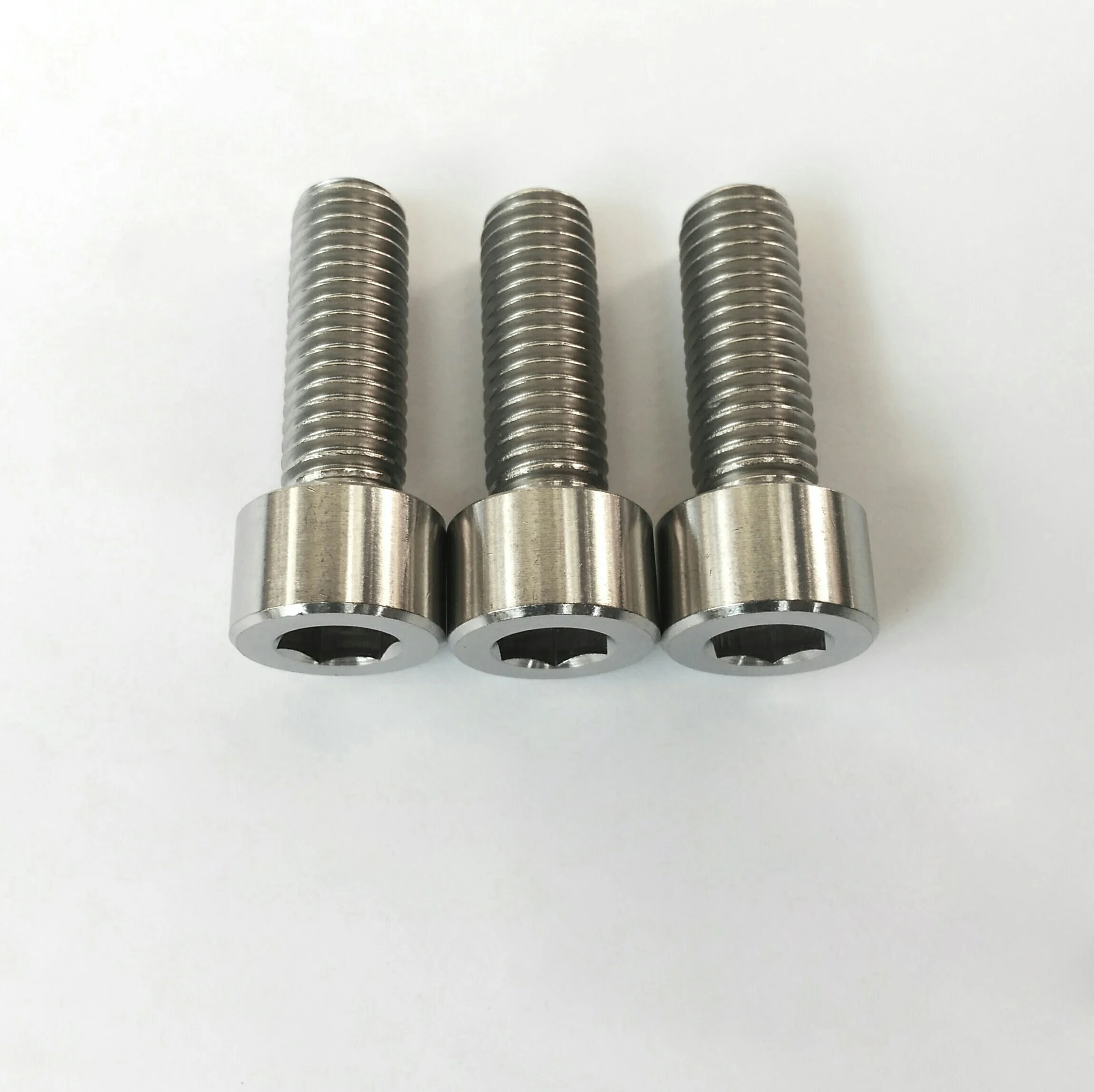 1pcs M10 titanium alloy Allen cup head glossy screws stigma car ...