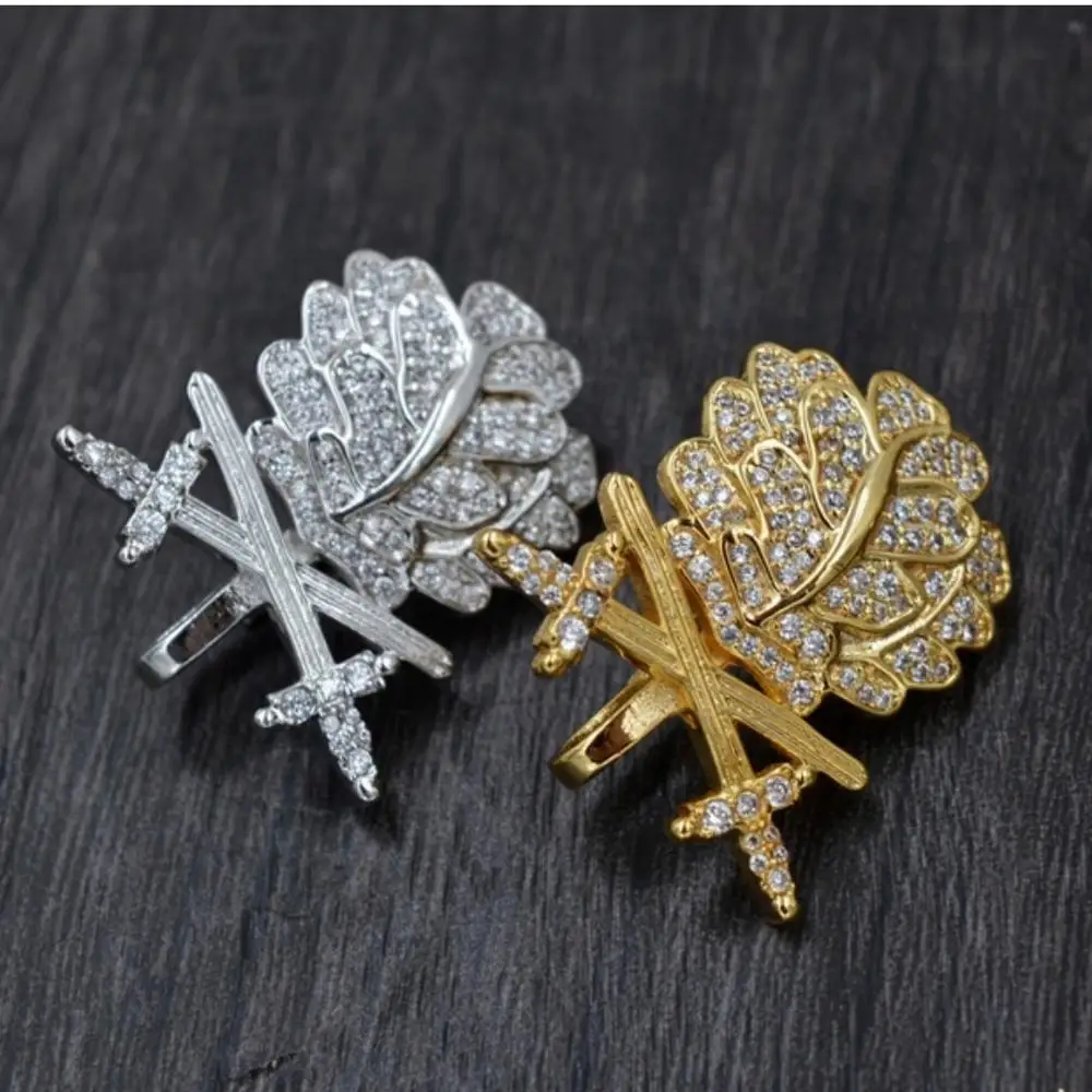 Diamond Oak Leaf