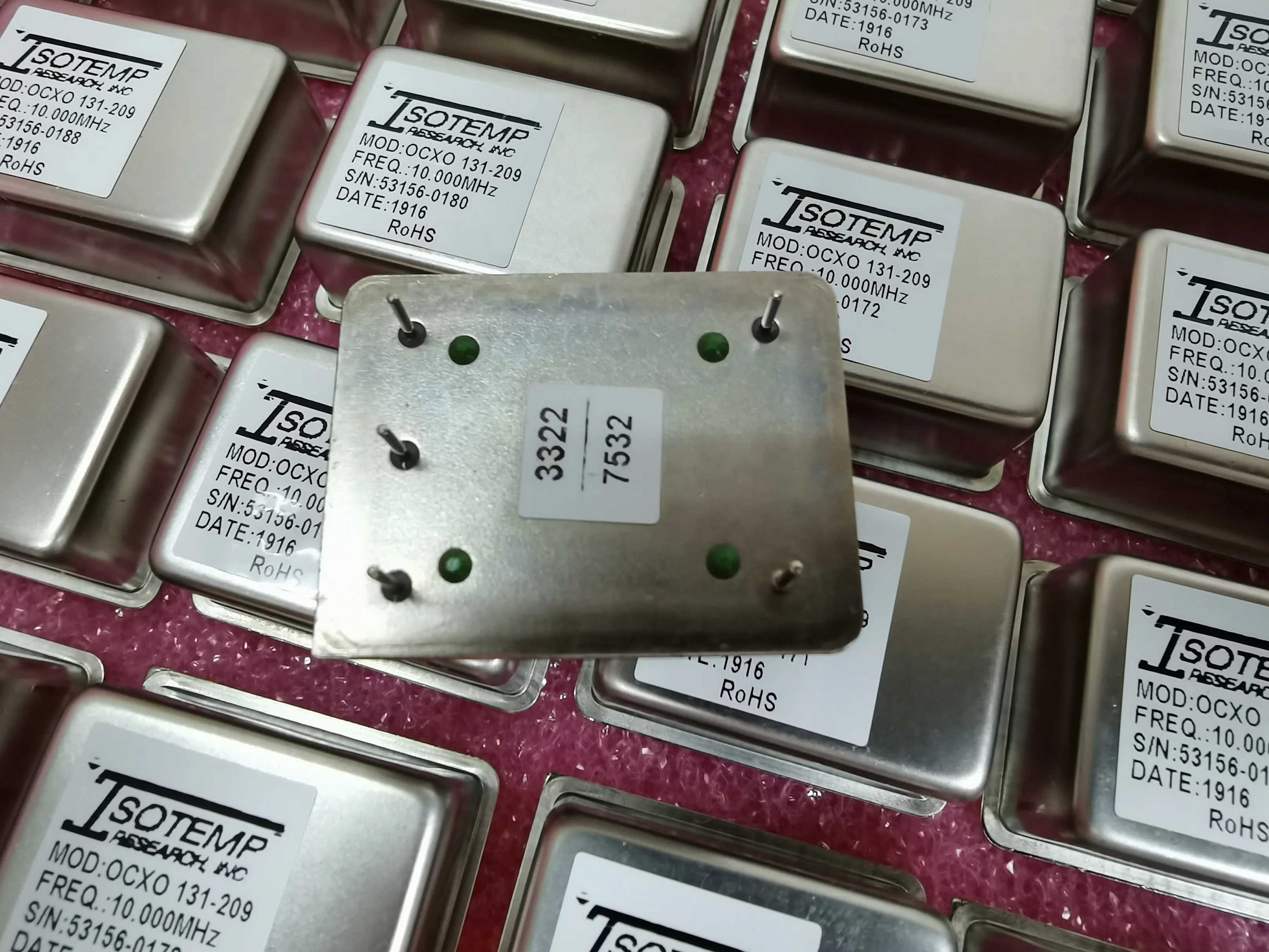 isotemp-OCXO-131-10mhz-ocxo-5v.jpg