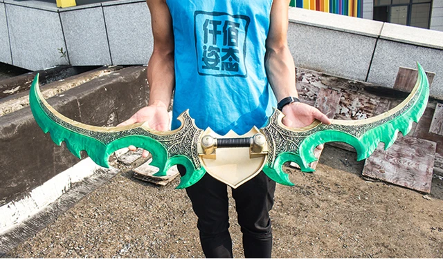 Warglaive Replica