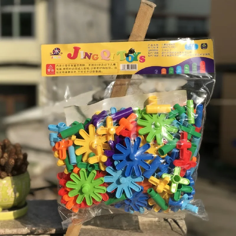 Plastic Connecting Toys