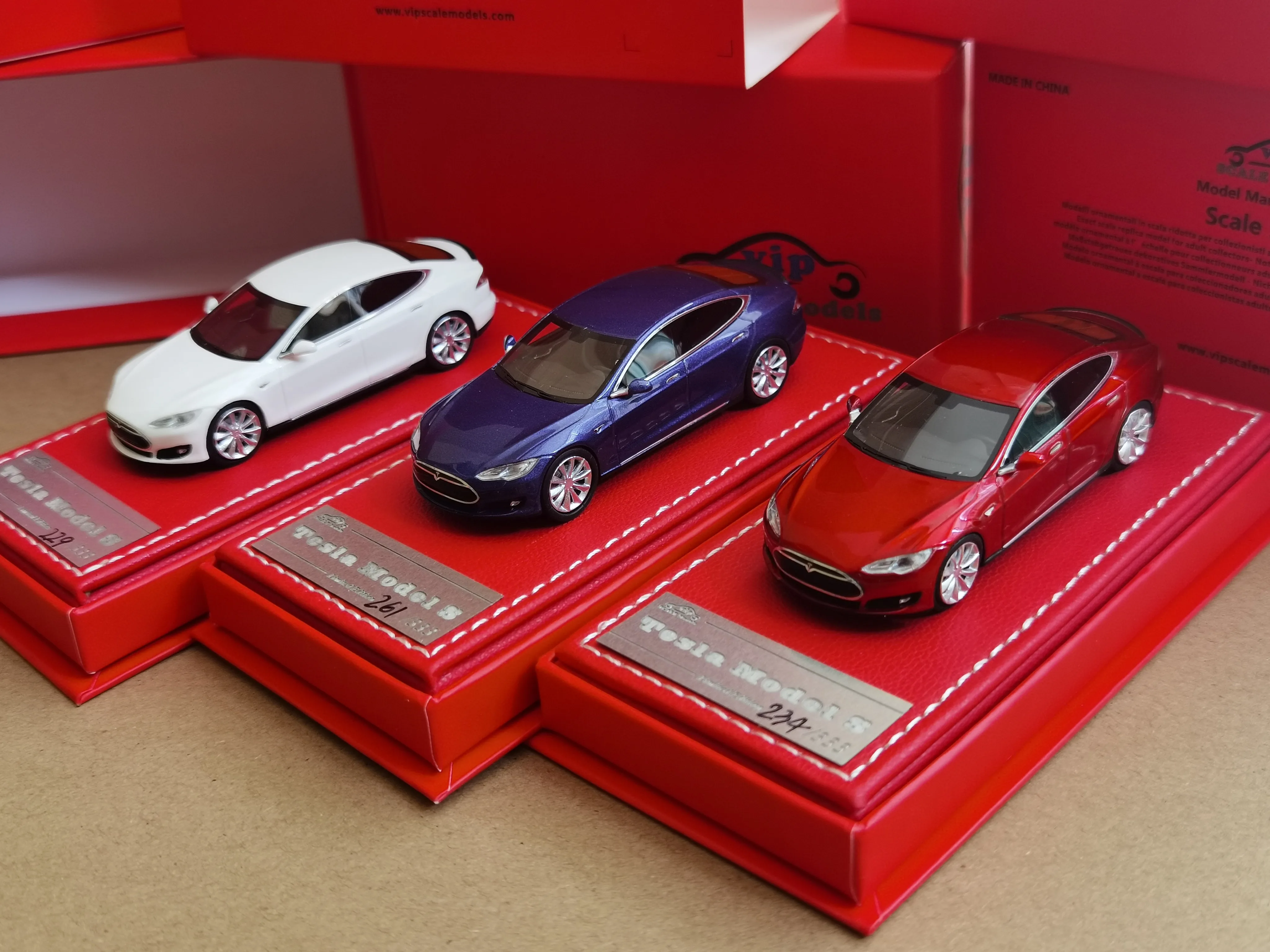 Tesla collector pack Art & Collectibles Figurines & Knick Knacks etna ...