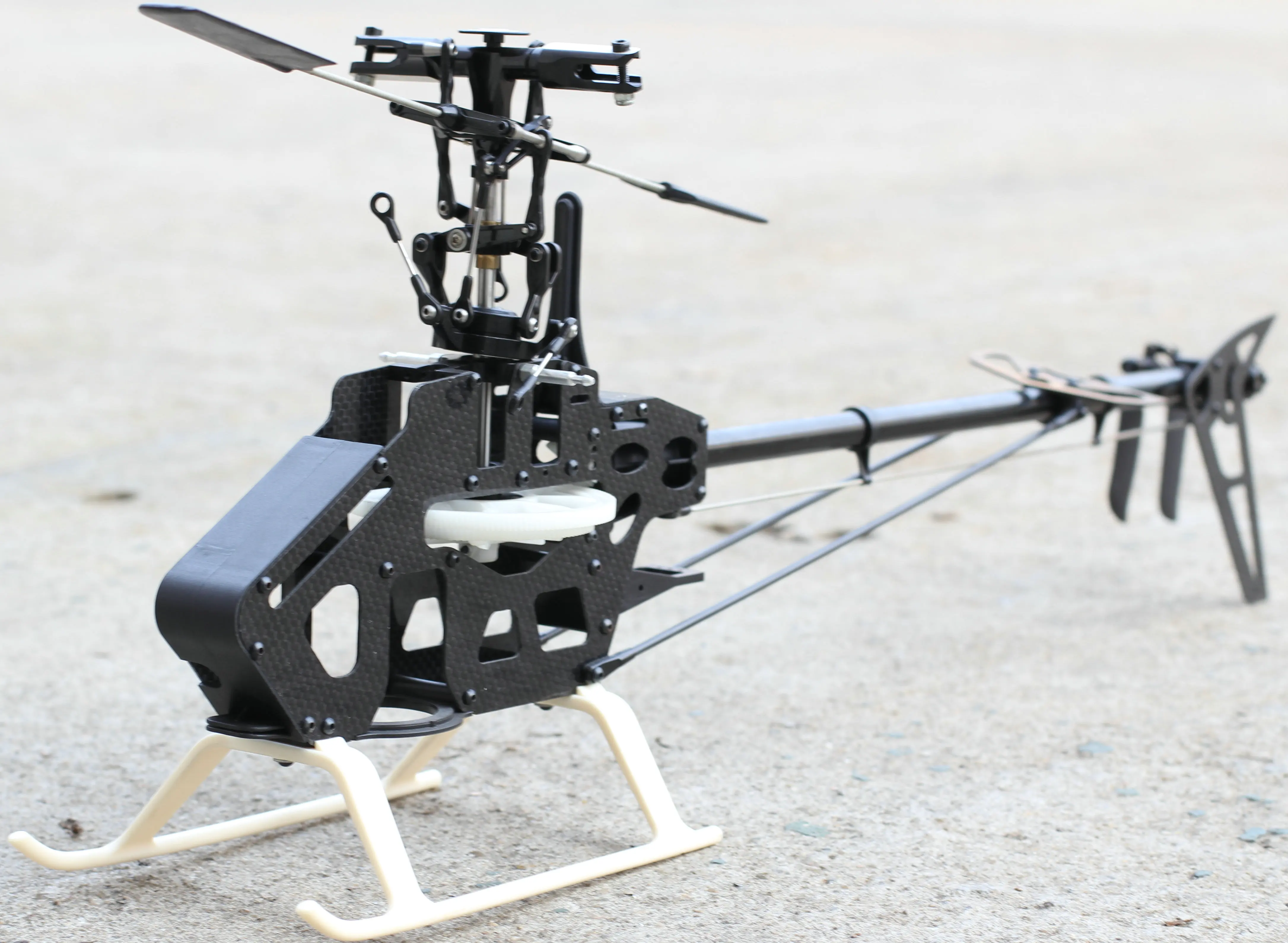 Trex 450 PRO Helicopter kit with Carbon Fiber Main Frame Torque Tube ...