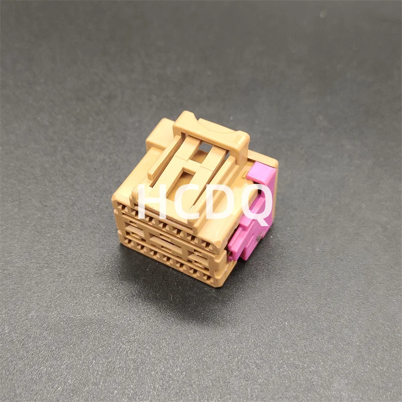 The-original-4F0-972-483-A-17PIN-Female-automobile-connector-plug-shell ...