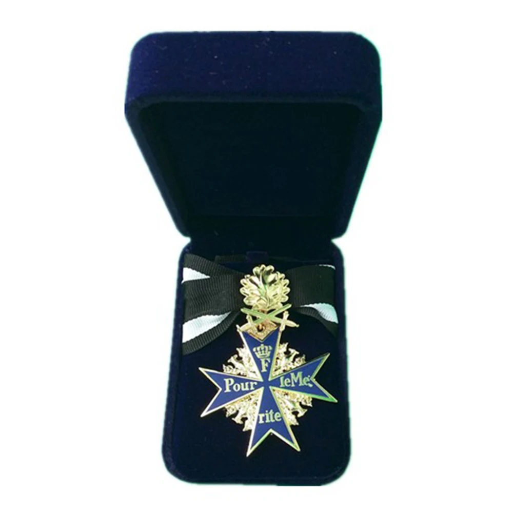 WWI WW1 GERMAN ARMY BLUE MAX CROSS MEDAL OAK LEAVES BADGE METAL PIN ...