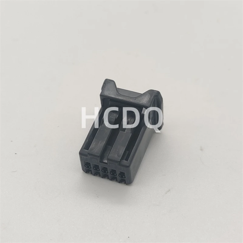 The original 82824-78040 automobile connector shell and connector are ...