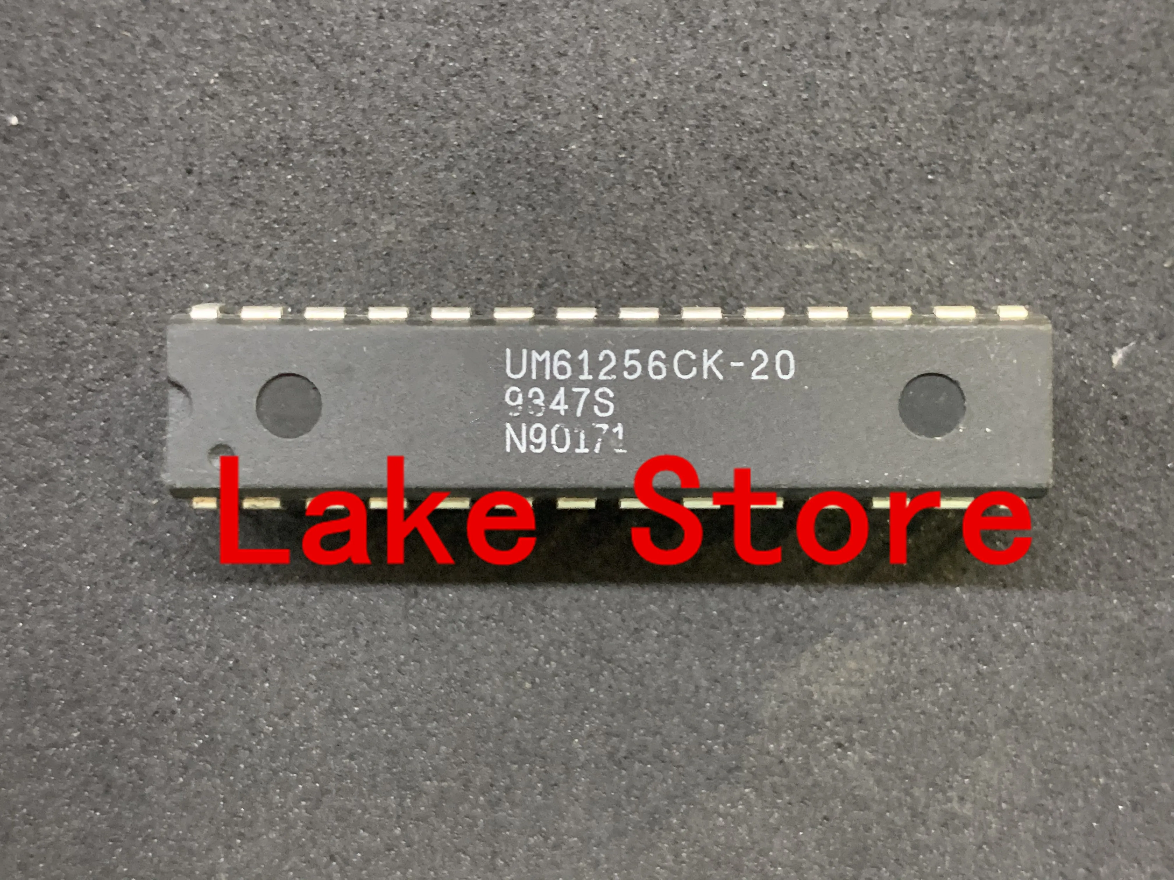 10-unids-lote-UM61256CK-20-UM61256AK-15-UM61256AK-12-UM61256FK-15 ...