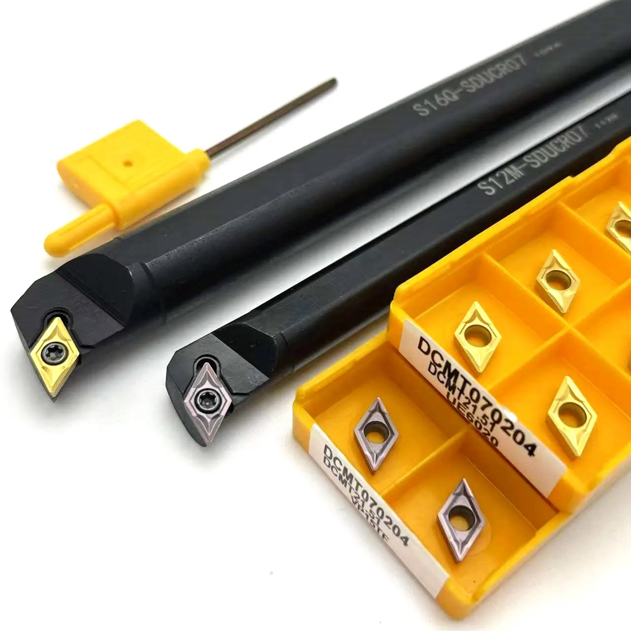 S08K S10K S12M S16 SDUCR07 porte outil de tournage en spirale à 95 degrés barre d'alésage ...