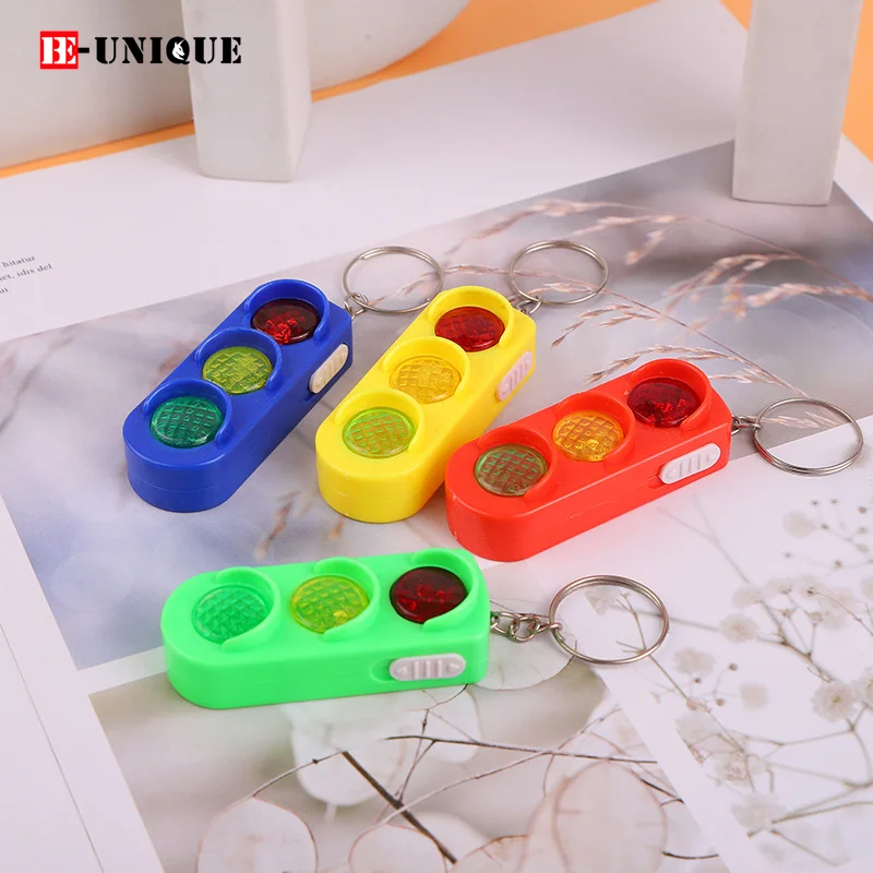 Wholesale-240pcs-LED-traffic-Light-Keychain-Colorful-mini-Plastic ...