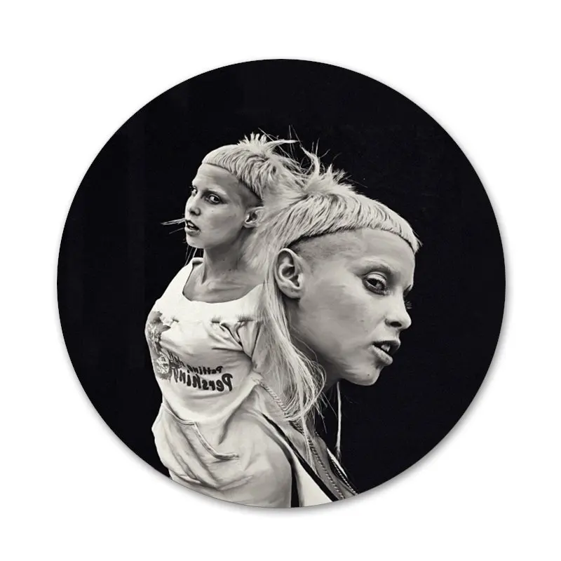 Yolandi Wallpaper