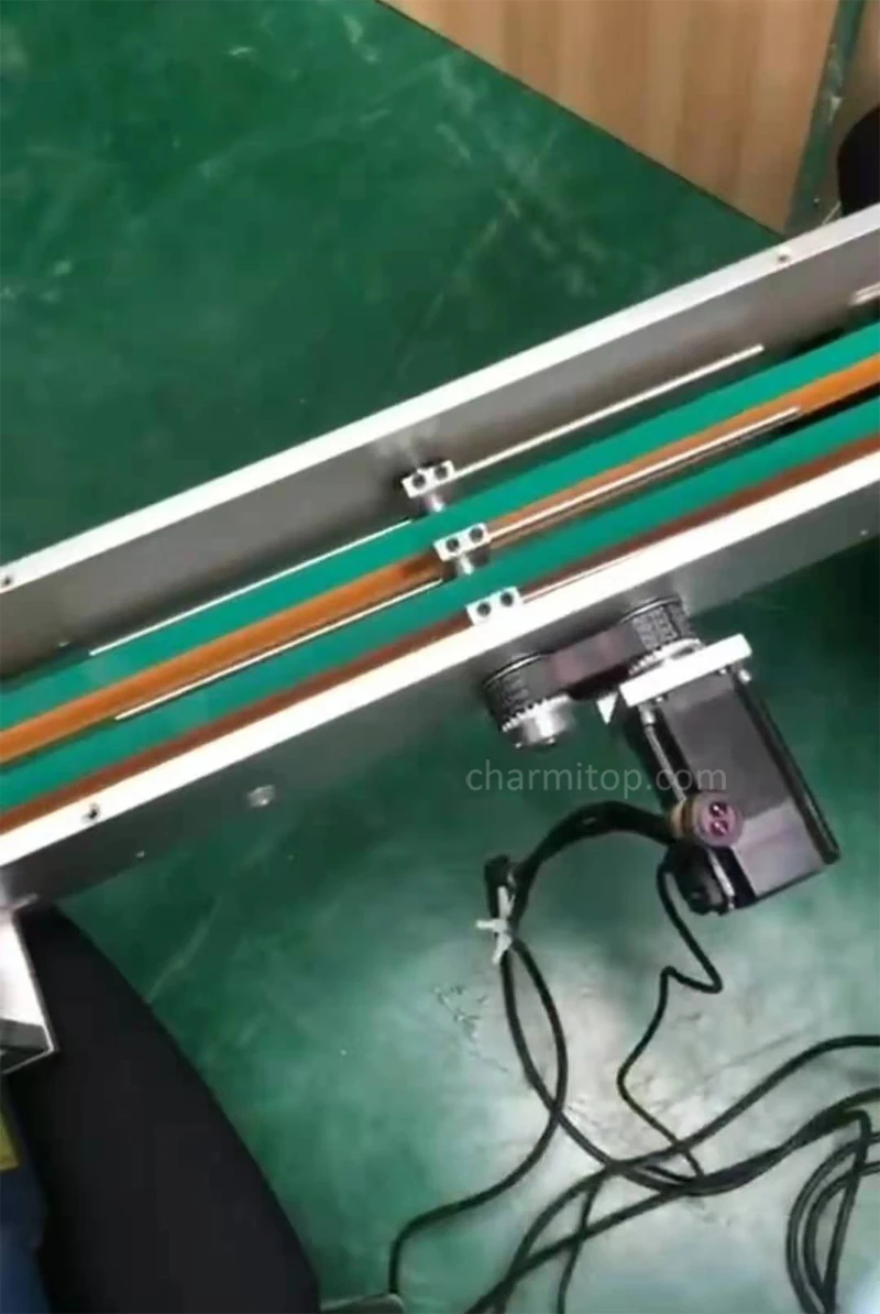 Conveyor device carriage belt flipping sheet device / flat mask machine ...