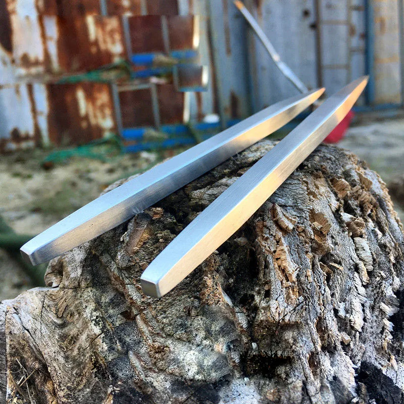 Decorative Throwing Daggers