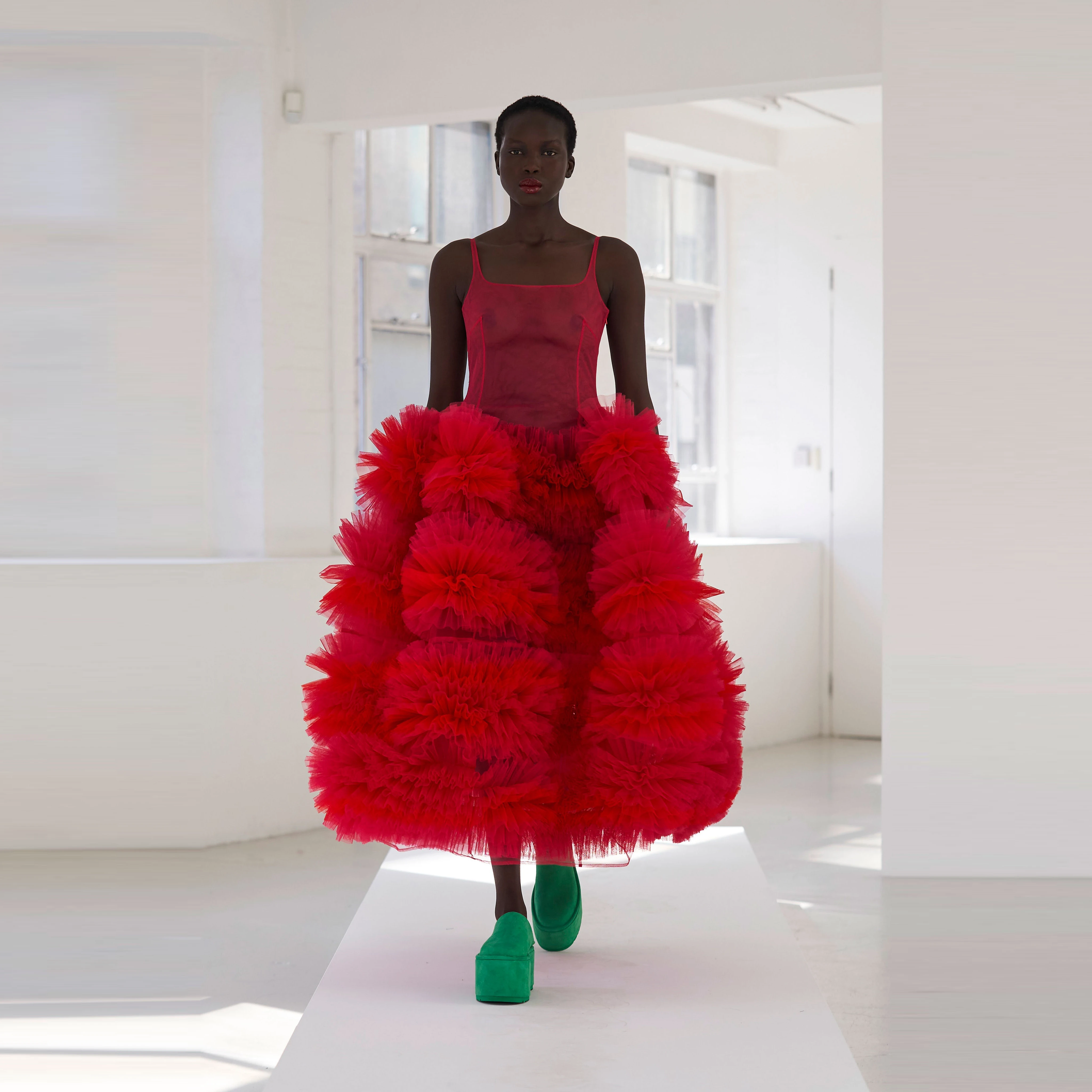 Red Puffy Tulle Dress Fluffy Designer Dressing Gowns Spaghetti Straps ...