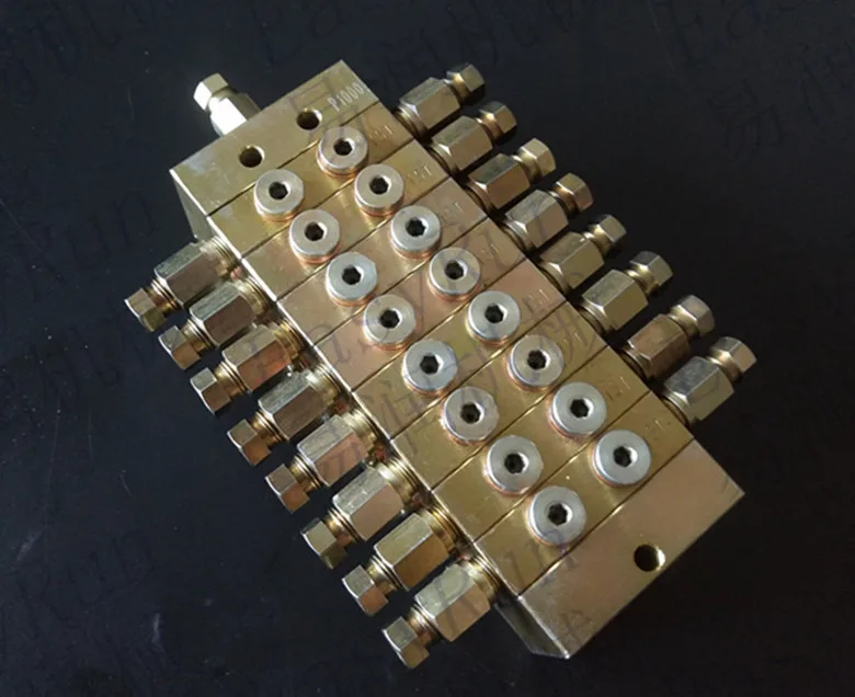 1000 Series Automatic Grease Dispenser Progressive Distributor For ...