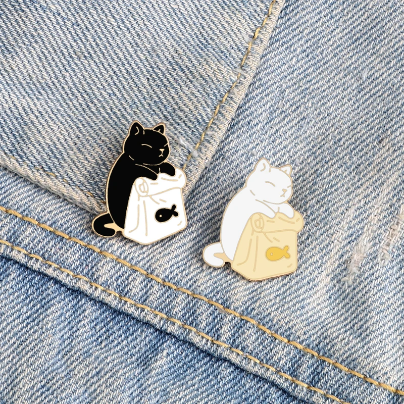 Cartoons Animal Lapel Pins Cute Cat - Cute Black White Enamel Pins Bag ...