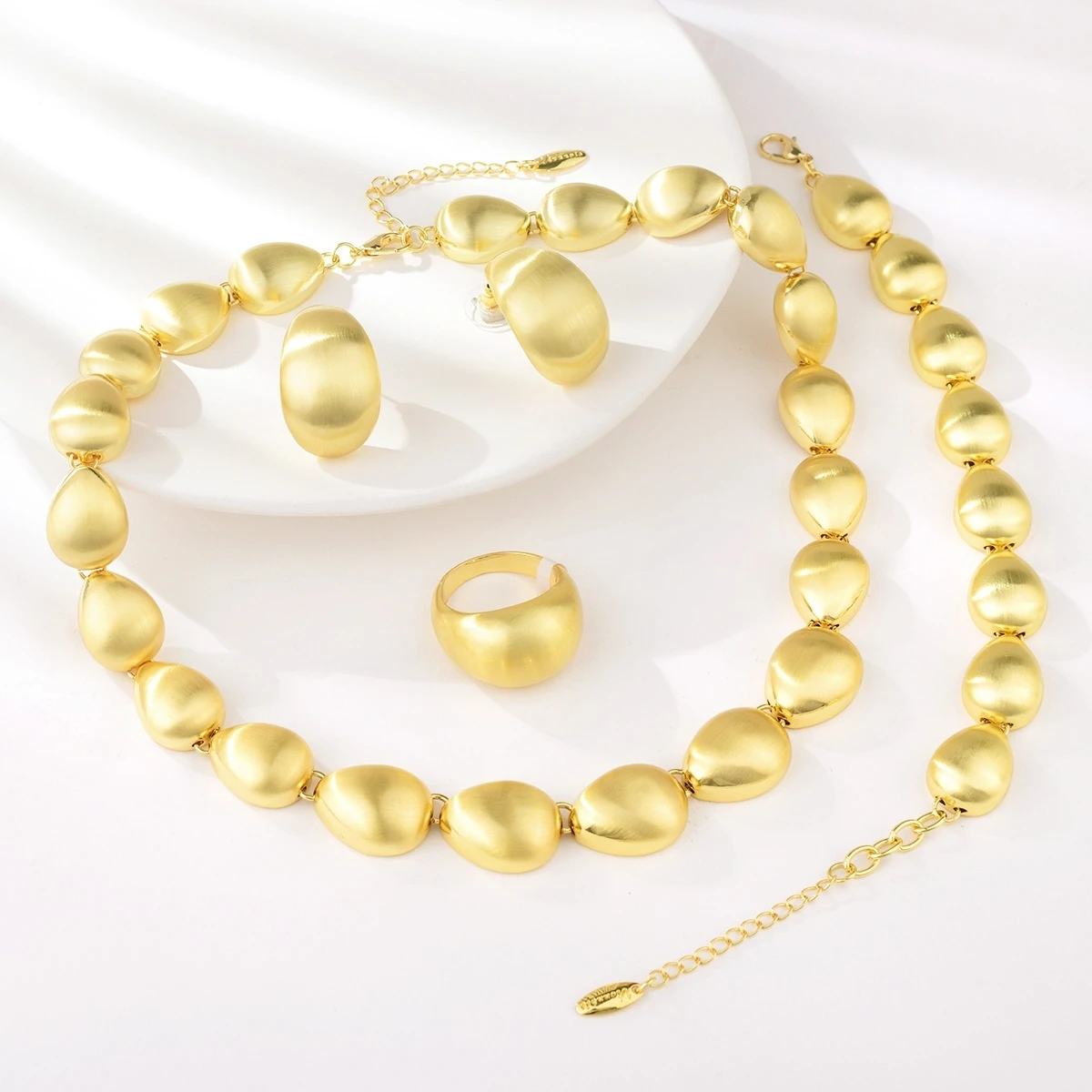 Viennois 인도 골드 쥬얼리 여성을위한 설정 두바이 웨딩 신부 목걸이 귀걸이 반지 팔찌 아프리카 나이지리아 비드 쥬얼리